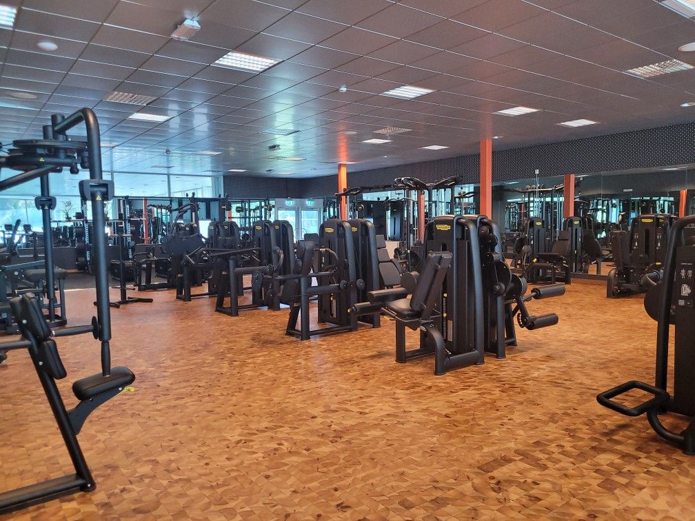 Gym på Sollentuna Simhall - Sollentuna – Medley
